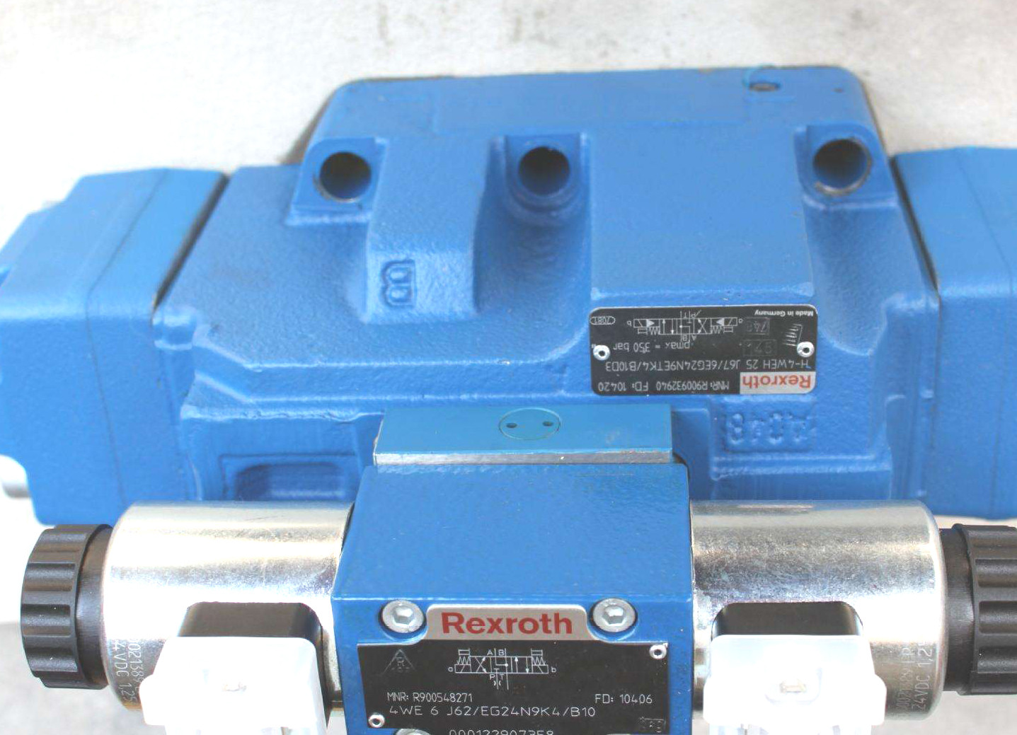 Type 4WEH25 Directional Spool Valves , Pilot Operated With Electro ...