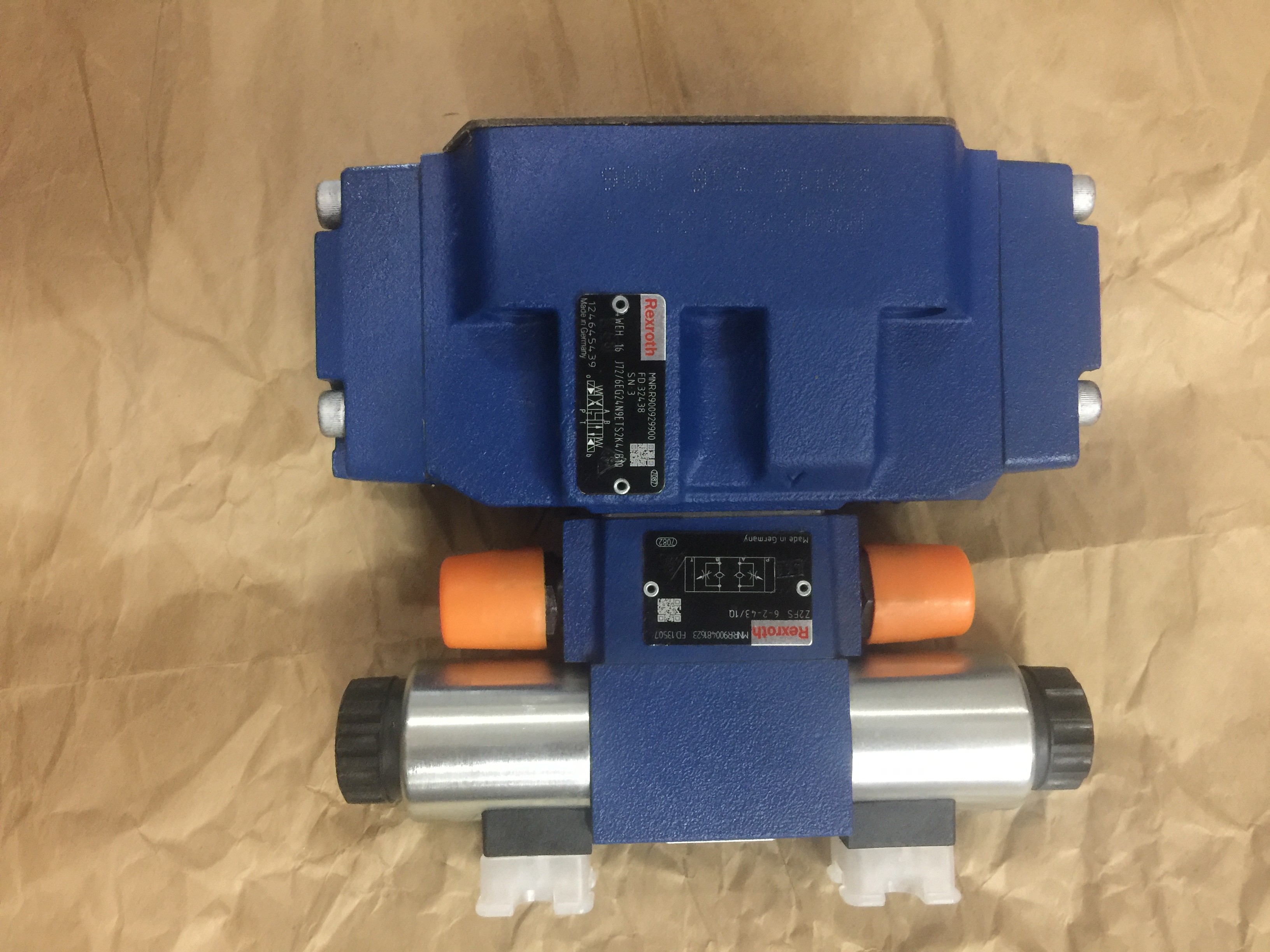 R900929900 4WEH16J7X/6EG24N9ETS2K4/B10 4WEH16J72/6EG24N9ETS2K4/B10 ...