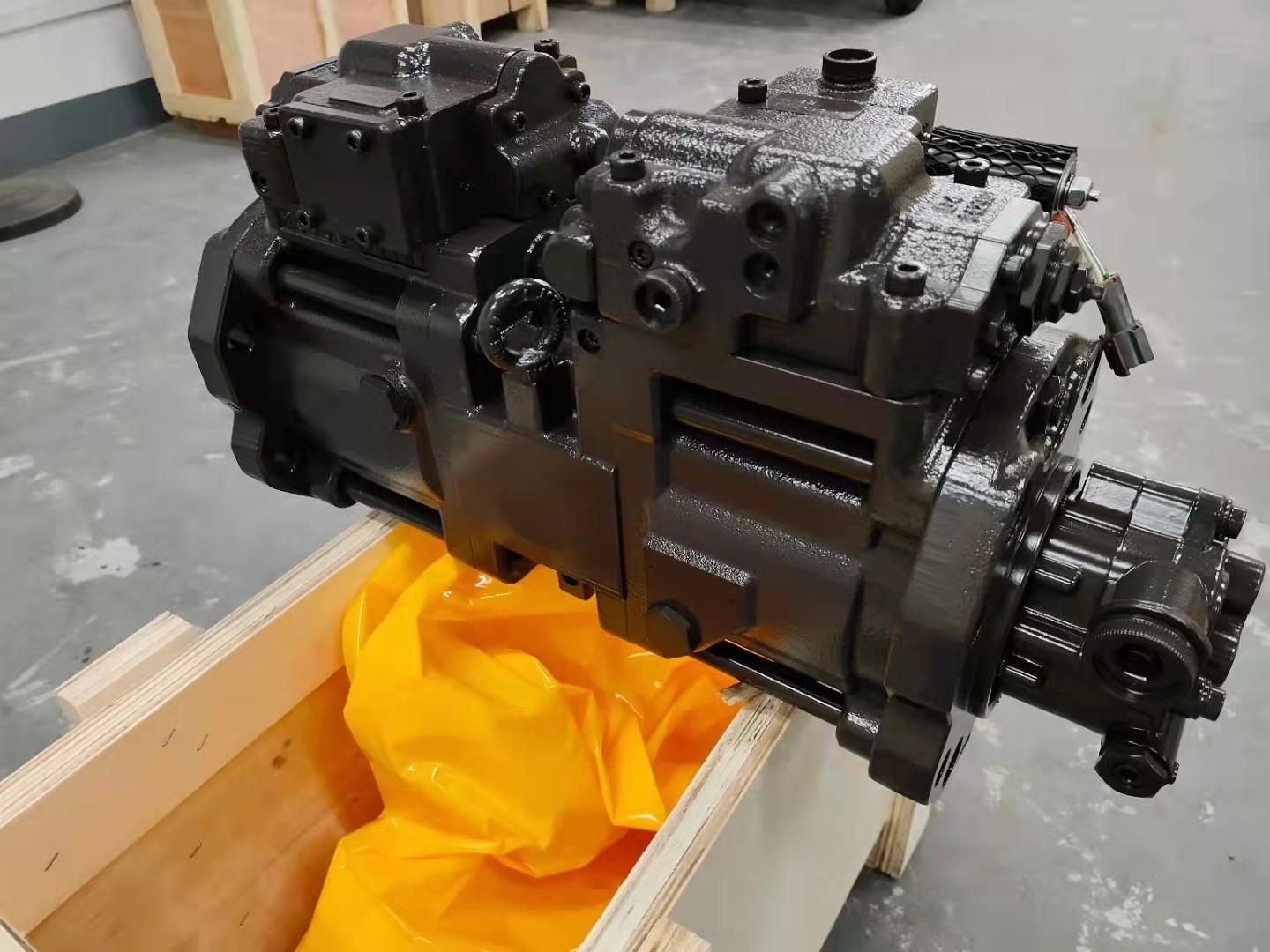 K3V63DT-9N0T Kawasaki K3V Series Excavators Pump